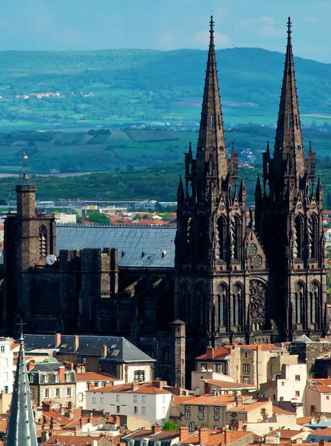 Hertz Camping-Cars | Location de camping-car et van en France